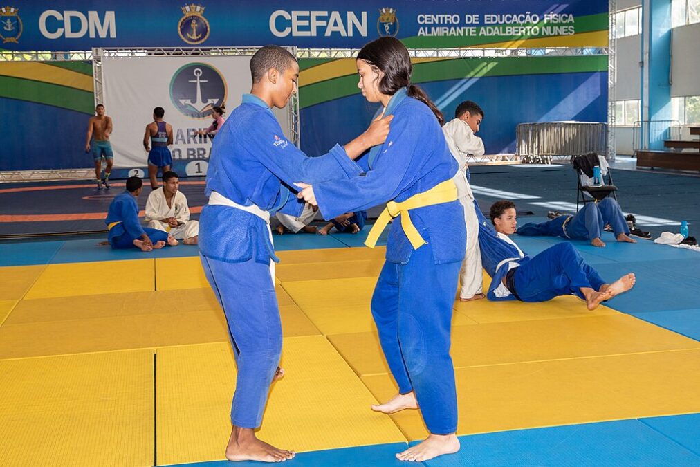 9 Essential Fighting Stances For Martial Arts Mastery